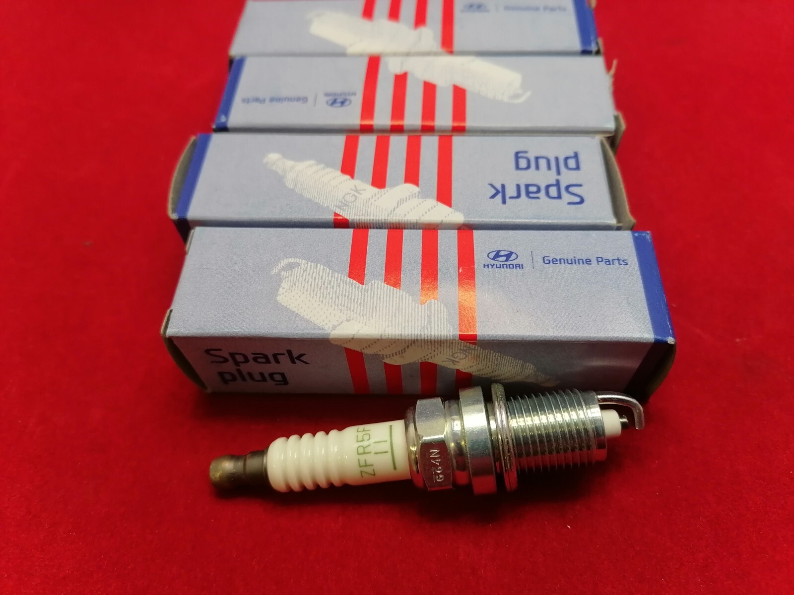 1882911050 Set of 4 Spark Plugs Genuine Elantra / i20 / i30 2006-2009 ...