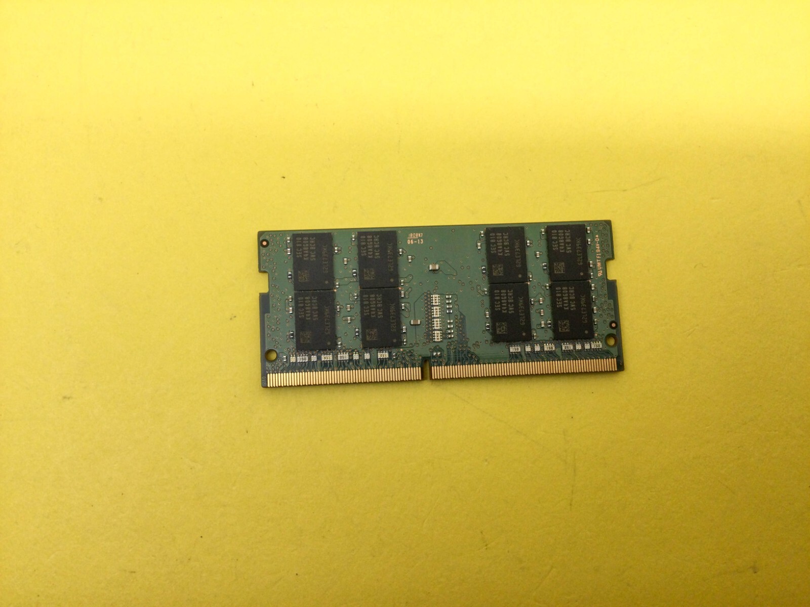 Samsung 16GB 2RX8 PC4-2400T SODIMM Laptop RAM Memory M471A2K43CB1-CRC ...