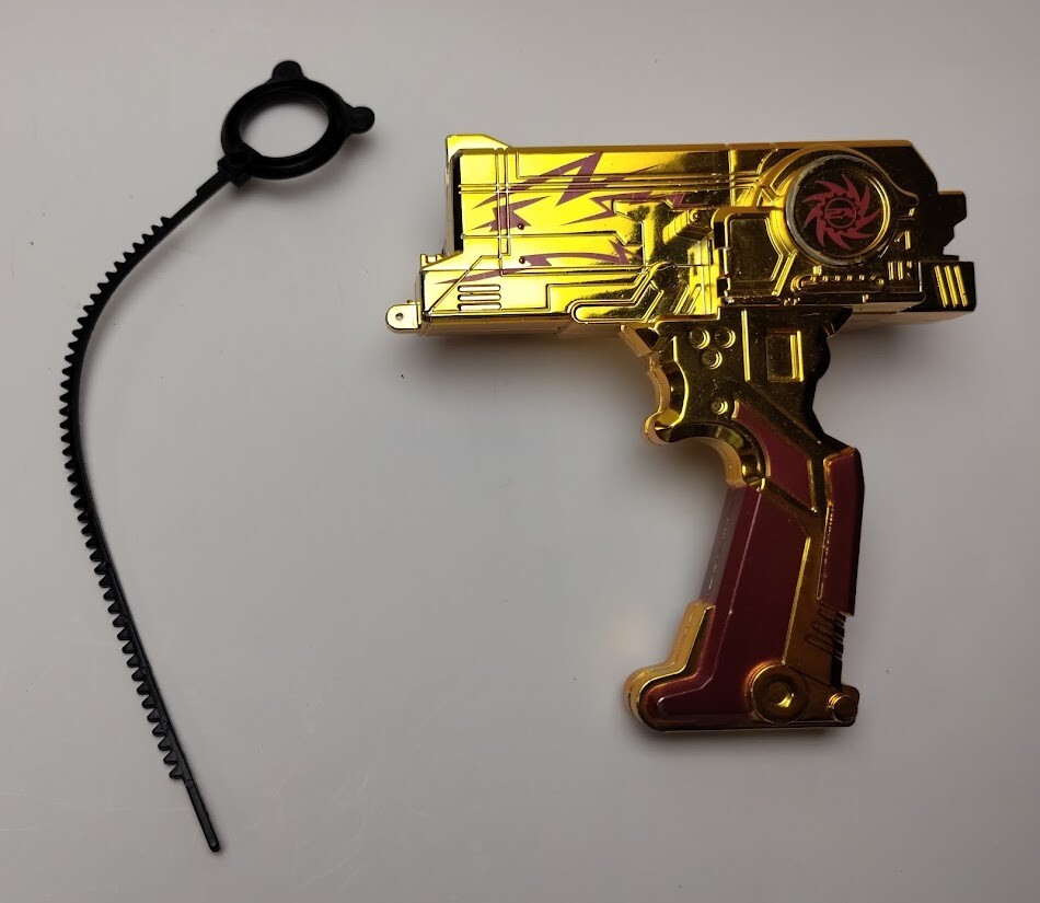Gold Launcher Beyblade Metal Masters With String Launcher 5" | eBay
