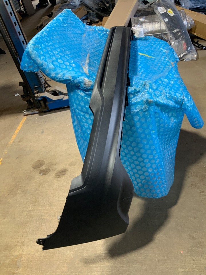 BLACK REAR LOWER BUMPER COVER GMC TERRAIN GM 84341007 | eBay