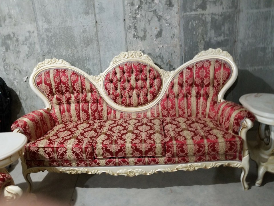 Victorian Furniture--Antique Living Room set --6 Pieces, red, Couch ...
