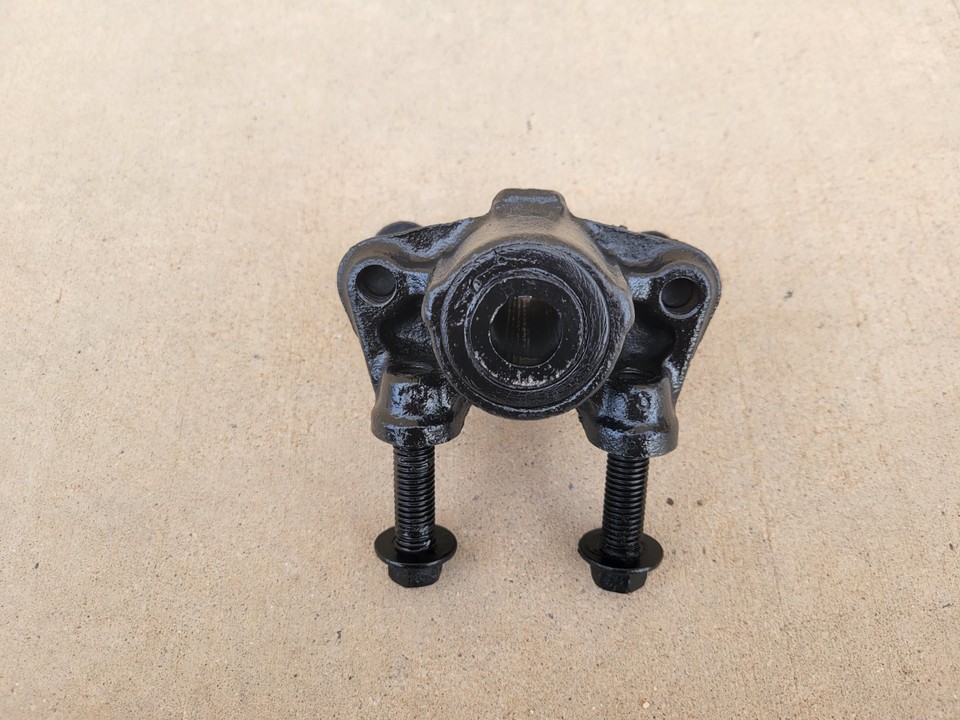 99-04 Ford F250 F350 4X4 4WD Front Shackle Frame Mount Bracket OEM 5335 ...