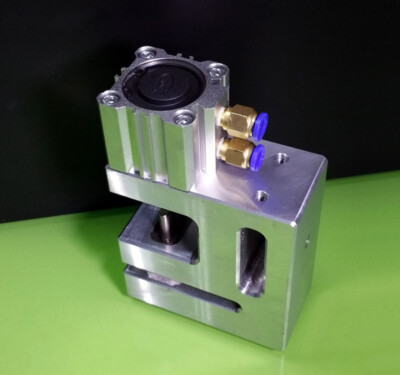 Pneumatic Attractive Butterfly Shape Euro-hole Punching Machine for ...