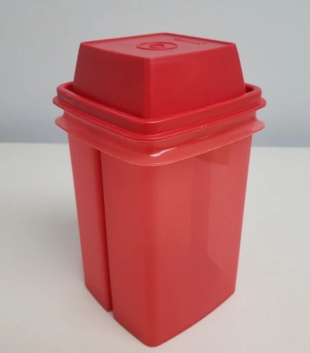 Tupperware Small Pick A Deli 4 1/2 Cup Chili Red w/Lift Up Mess FREE ...