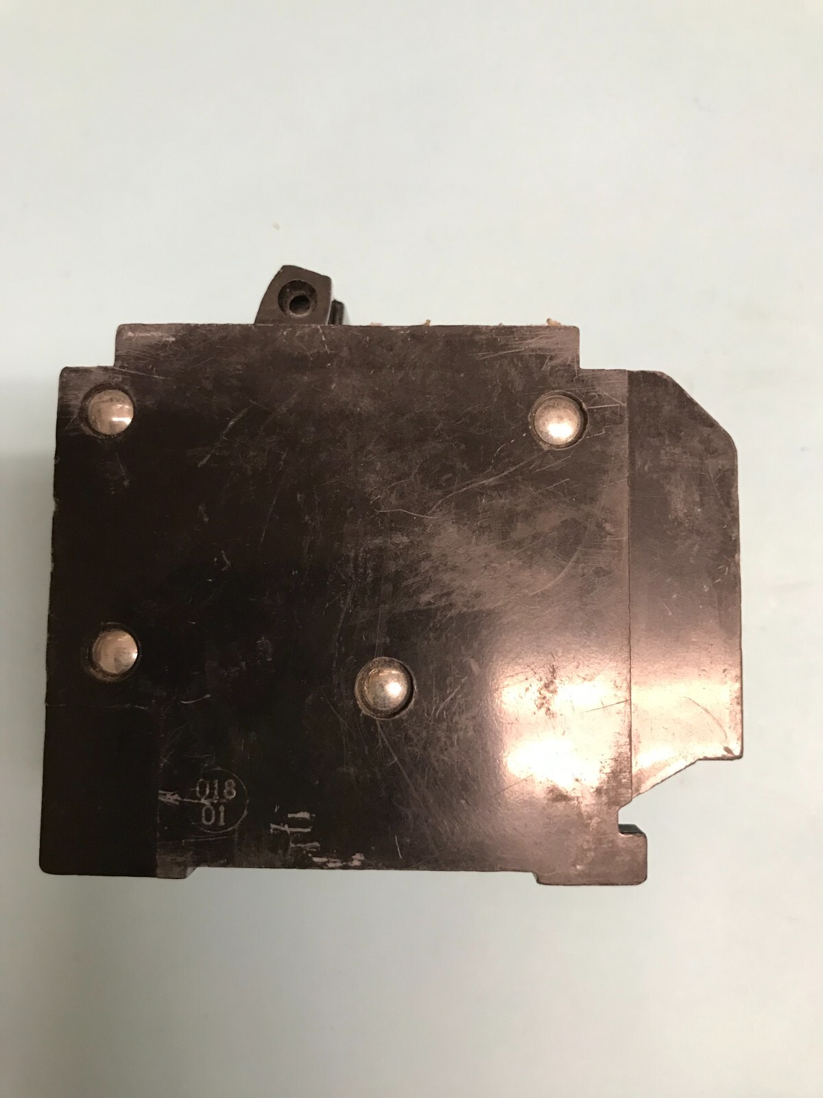 SQUARE D HOMELINE HOMT2020220 QUAD 1-20A 2P & 2-20A SP AMP CIRCUIT ...