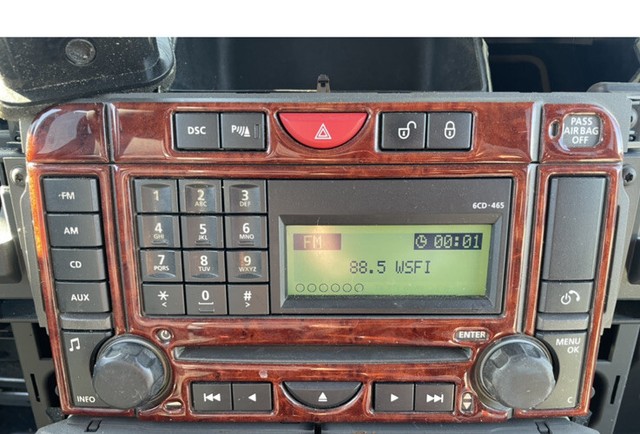 2005 - 08 Land Rover Lr3 Radio Am FM 6 Disc Changer CD Player OEM ...