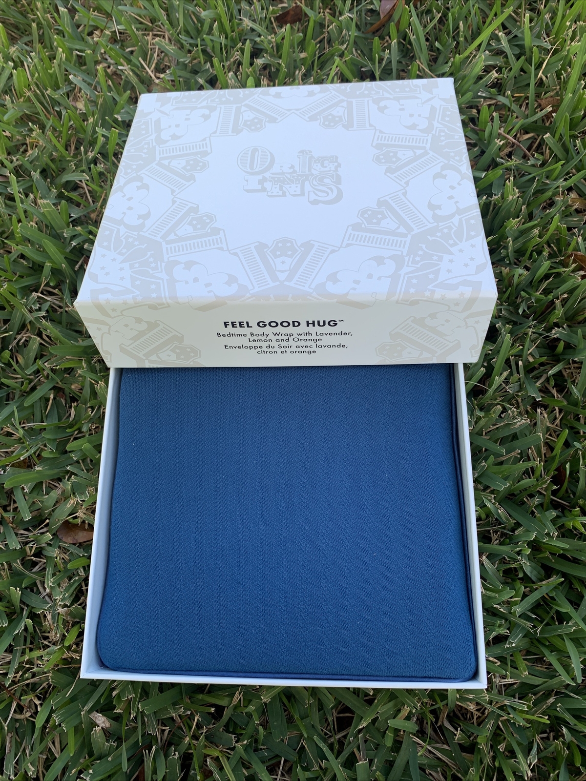 Origins Feel Good Hug Bedtime Body Wrap with Lavender Lemon Orange Blue ...