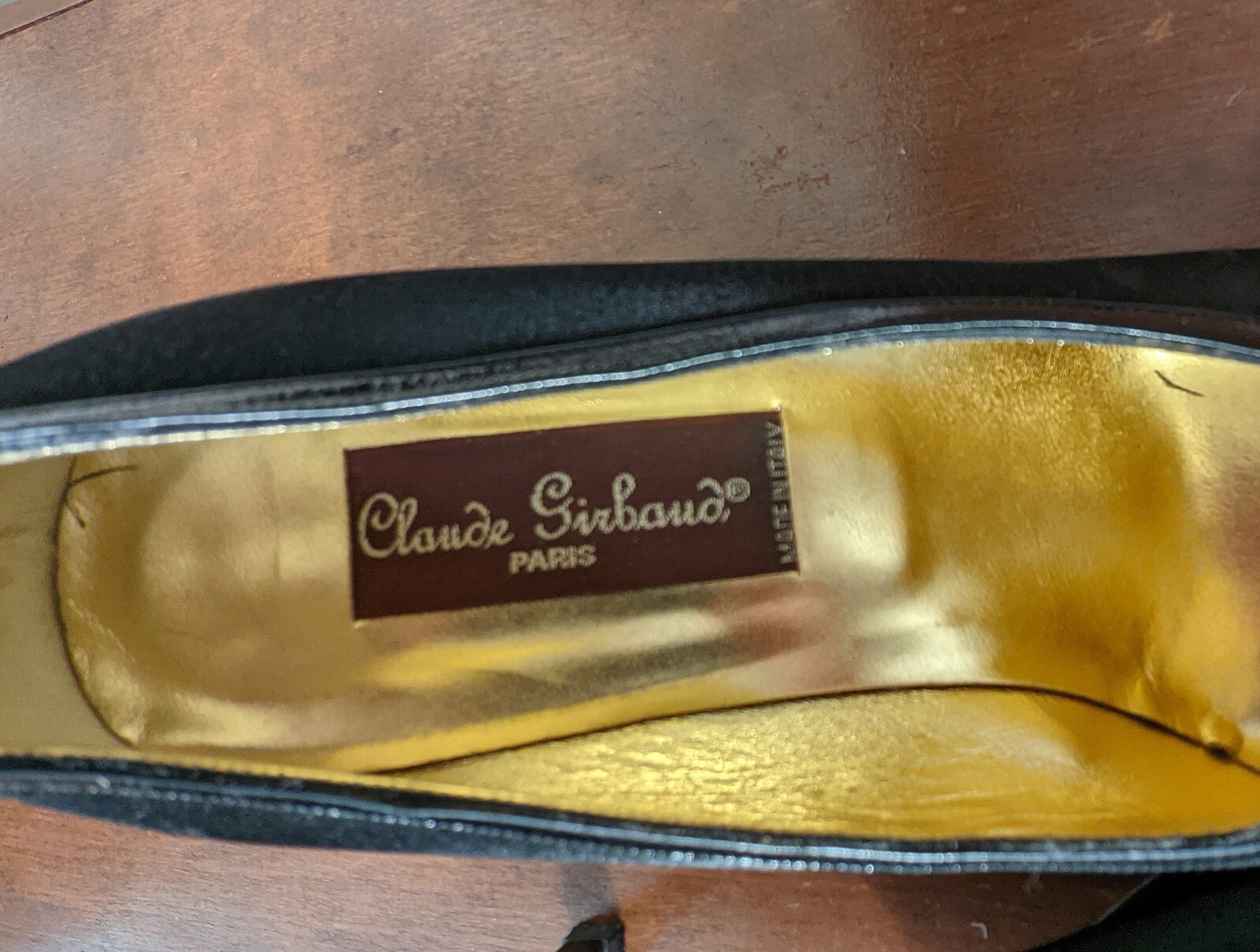 CLAUDE GIRBAUD Paris Shoes Heels Pumps 39.5 9 Made Italy Black Pointy ...