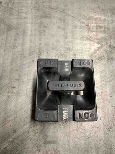 Square D Fuse Holder 60 AMP - MAIN M-122203 W/60amp Fuses - See ...