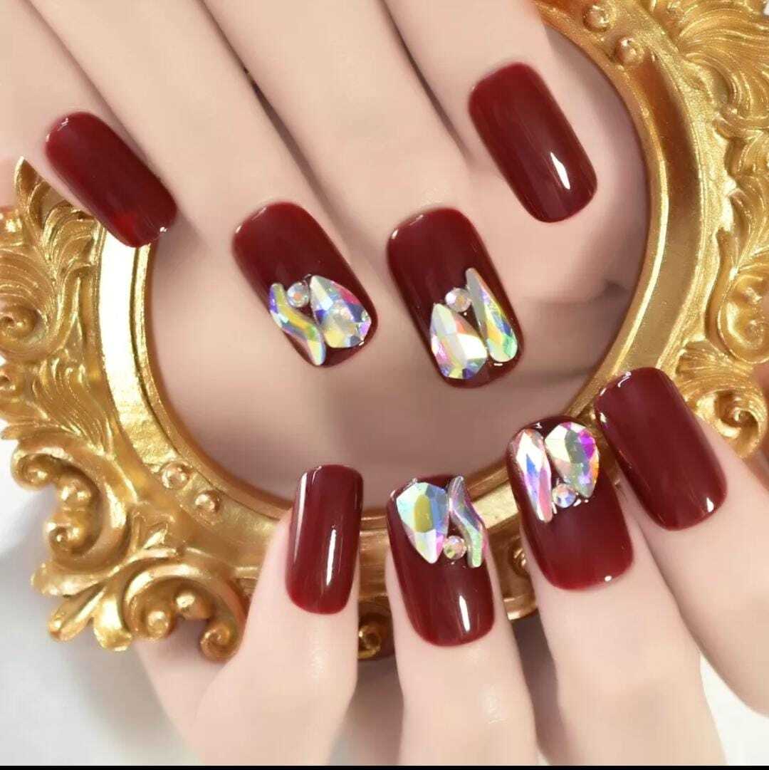 Red And Gold Acrylic Nail Designs