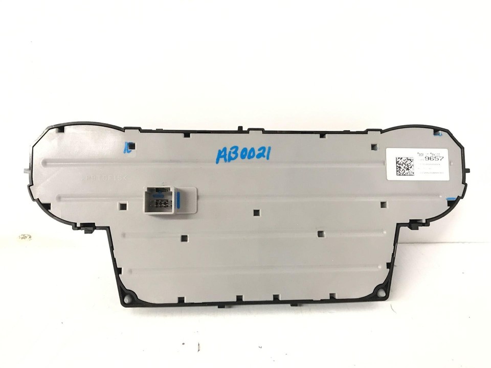 2015 Chevrolet Tahoe AC Climate Control Panel Dash Mounted OEM 23449657 ...