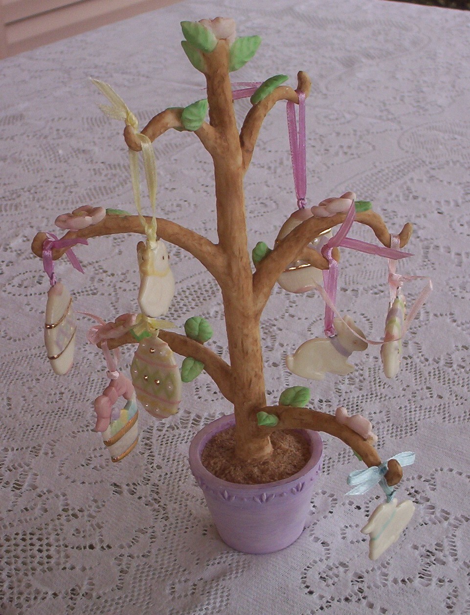 LENOX EASTER TREE WITH 8 ORNAMENTS-BUNNIES-EGGS-CHICKS-BASKET-MINI ...
