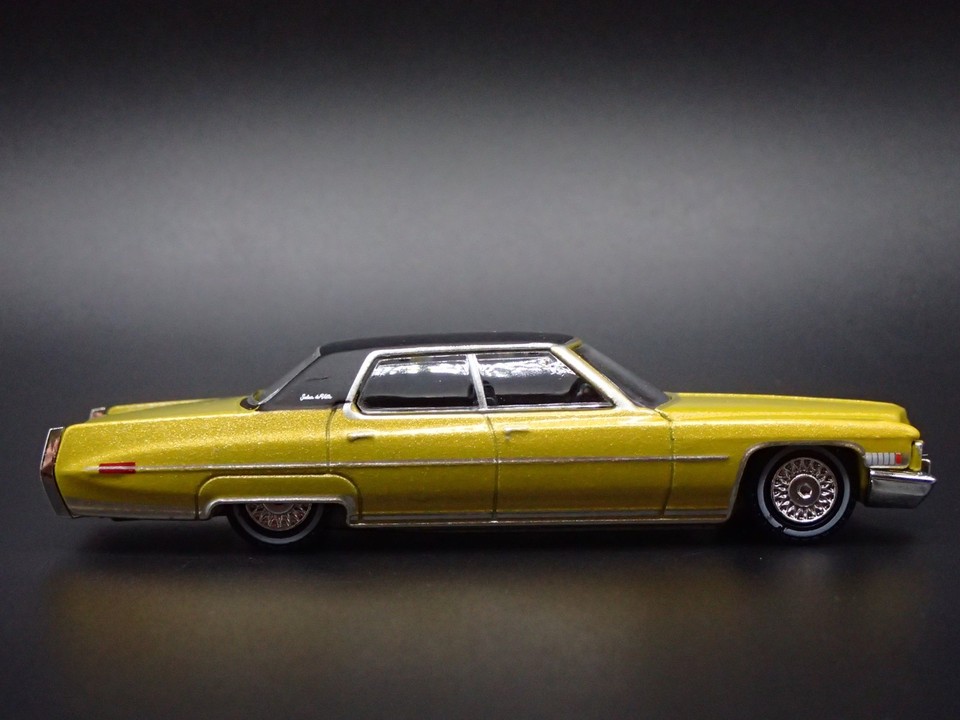 1971 71 CADILLAC CADDY SEDAN DEVILLE 4 DOOR 1:64 SCALE DIORAMA DIECAST ...