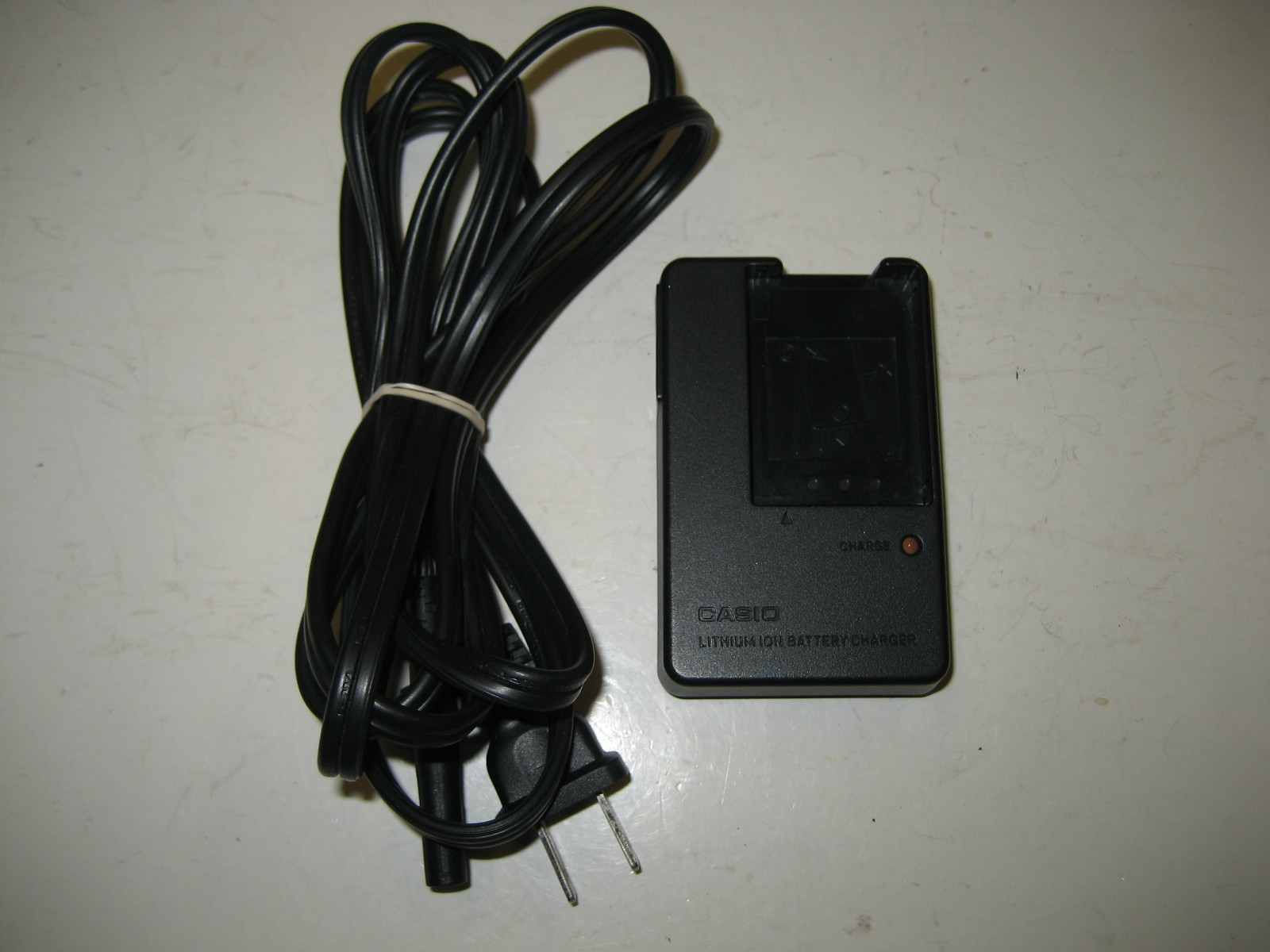 Casio BC-11L Battery Charger AC 100-240V DC 4.2V 600mA | eBay