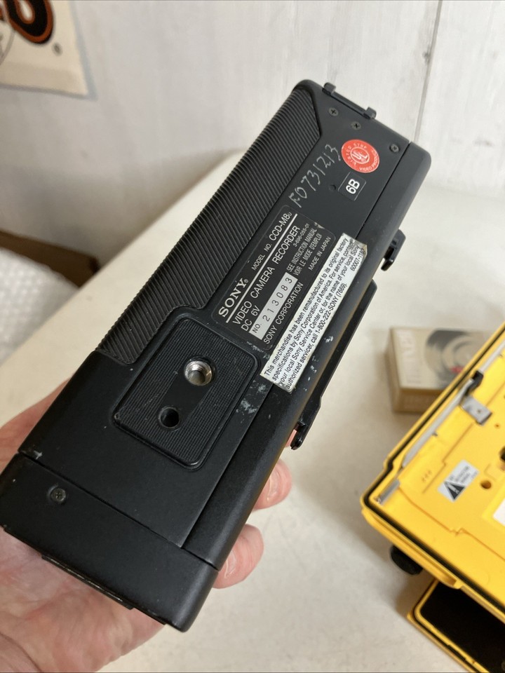 Vintage Sony Video 8 HandyCam CCD-M8u Black 8mm Video Camera Recorder ...