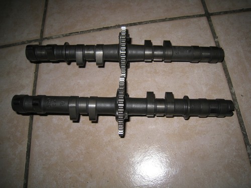 ZZR 600 D ZX600D Nockenwelle n IN EX Zylinderkopf Motor 33000KM ...