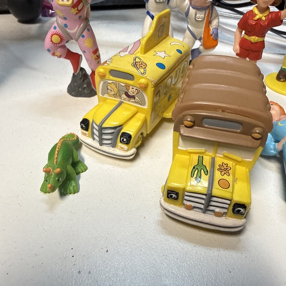 The Magic School Bus 1995 Kenner Scholastics Lot of 13 Figures And ...