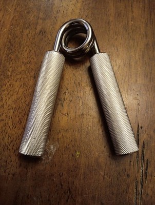 Metal Heavy Strength Gripper Hand Grippers Grip Forearm Wrist Grips 200 ...