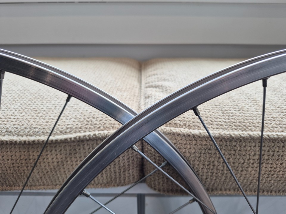 Matrix Aurora 700c Alloy Clincher Road Wheels Shimano 600 Hubs 8/9/10 ...