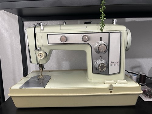 Vtg Sears Kenmore 158 Sewing Machine 158.17033 w Case & Foot Pedal WORK ...