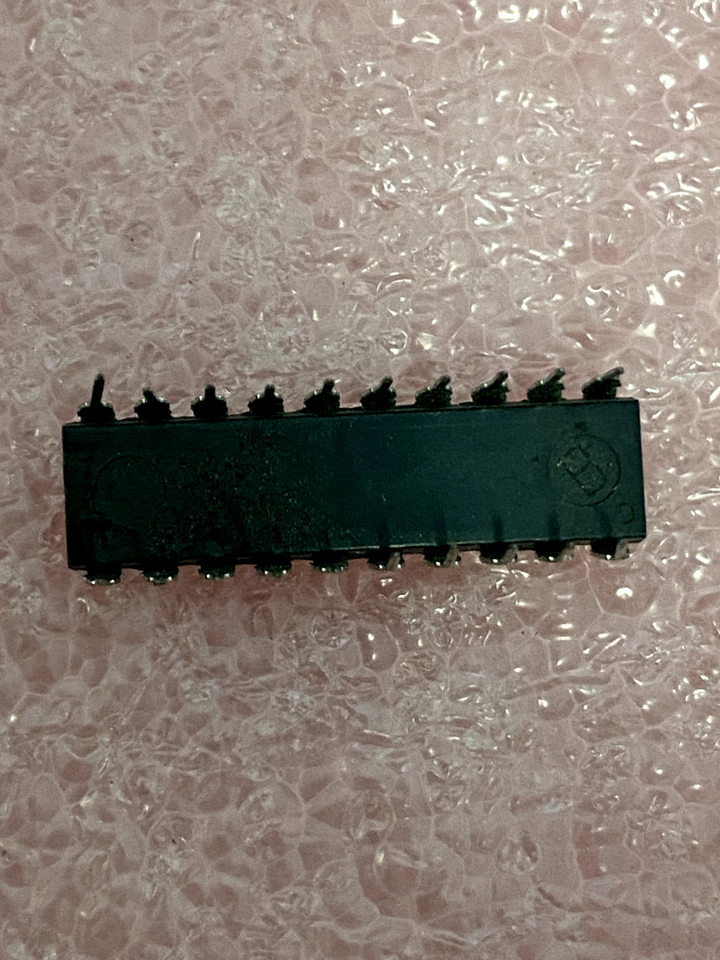 National Semiconductor DM74S240N 1820-1633 IC Buffer TTL/S INV 1-input ...