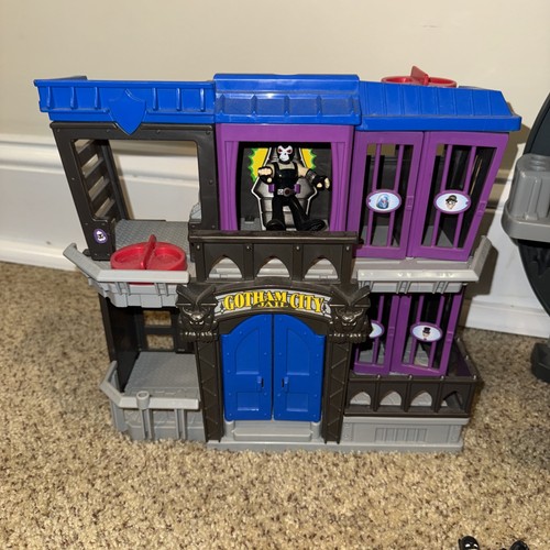 LOT IMAGINEXT Batcave and Gotham City Jail | eBay