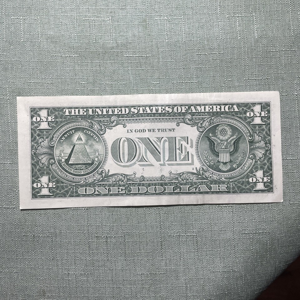 2021 $1 Dollar Star Note B05643870* Heavy Ink On “6” Great Condition ...