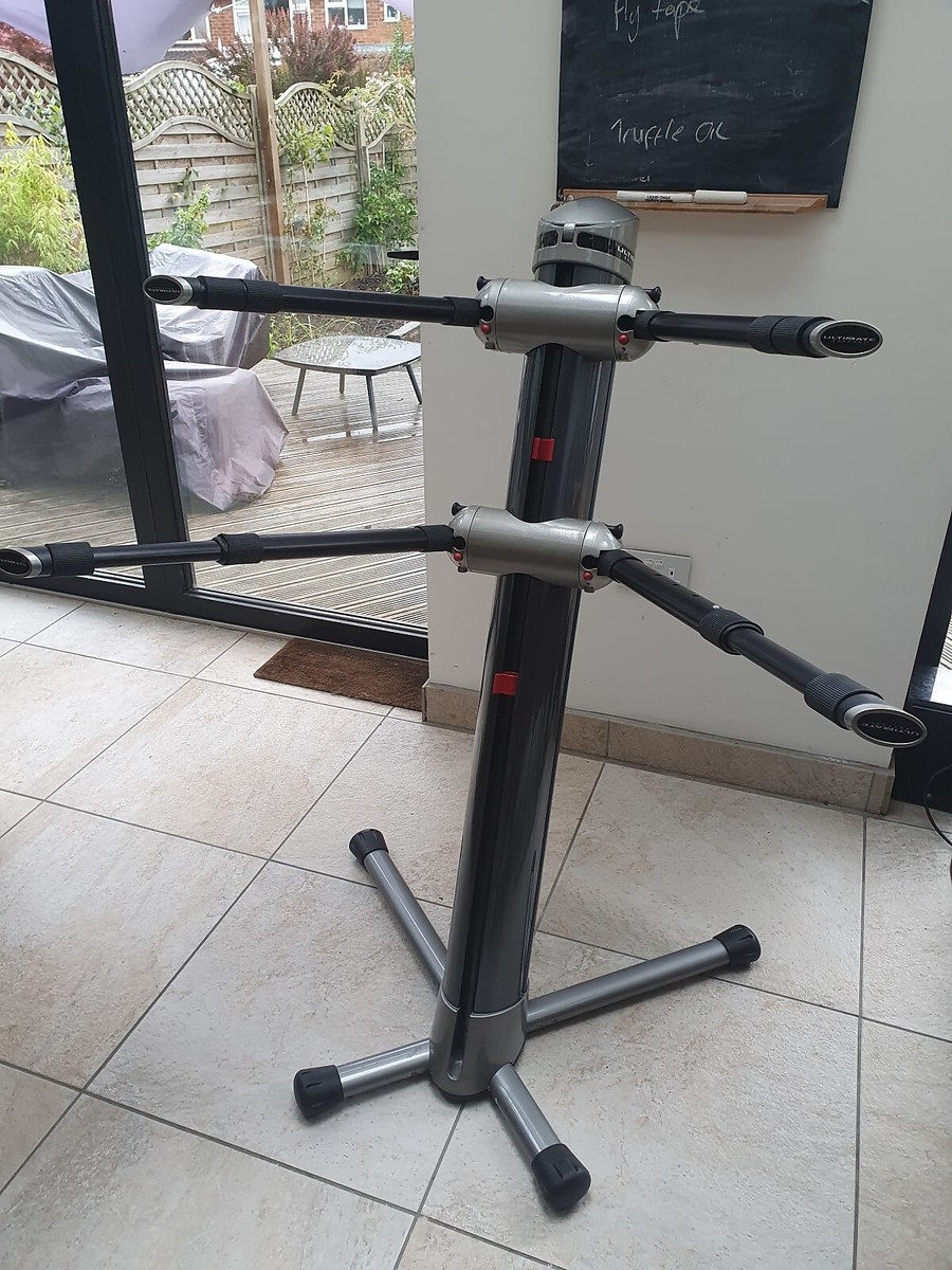 Ultimate Support Ax 90 Keyboard Stand