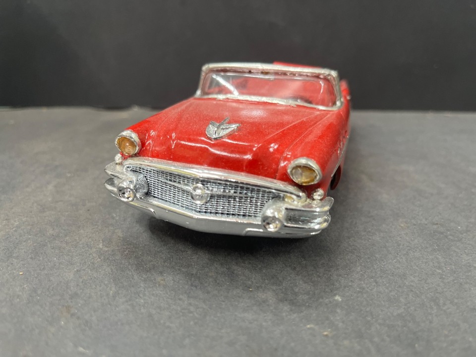C3 Resin 1956 Buick Roadmaster Convertible built car model 1/25 McM ...