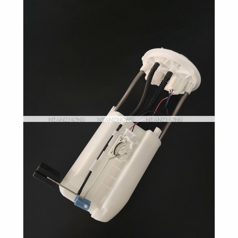 Fuel Pump Assembly 77020-26031 77020-26070 For Hiace 2.0-2.7L 04-14 ...