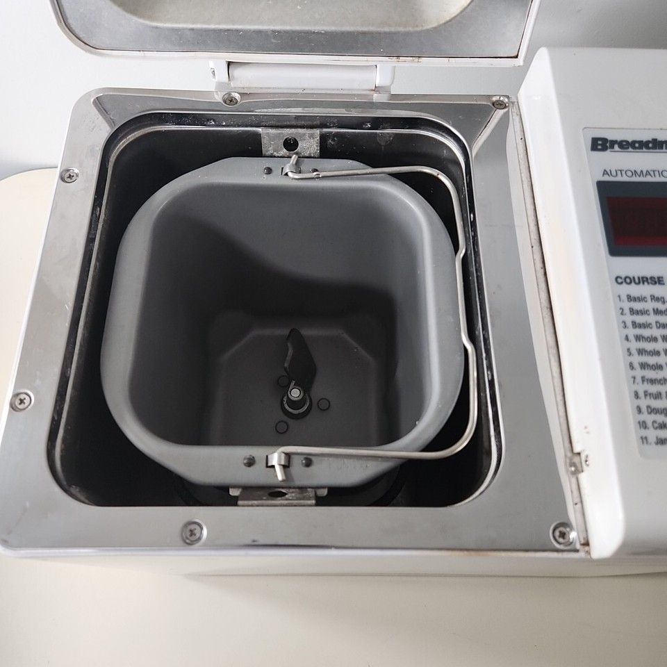 Breadman Plus Automatic Bread Maker Model TR-700, 430W - Complete Set | eBay