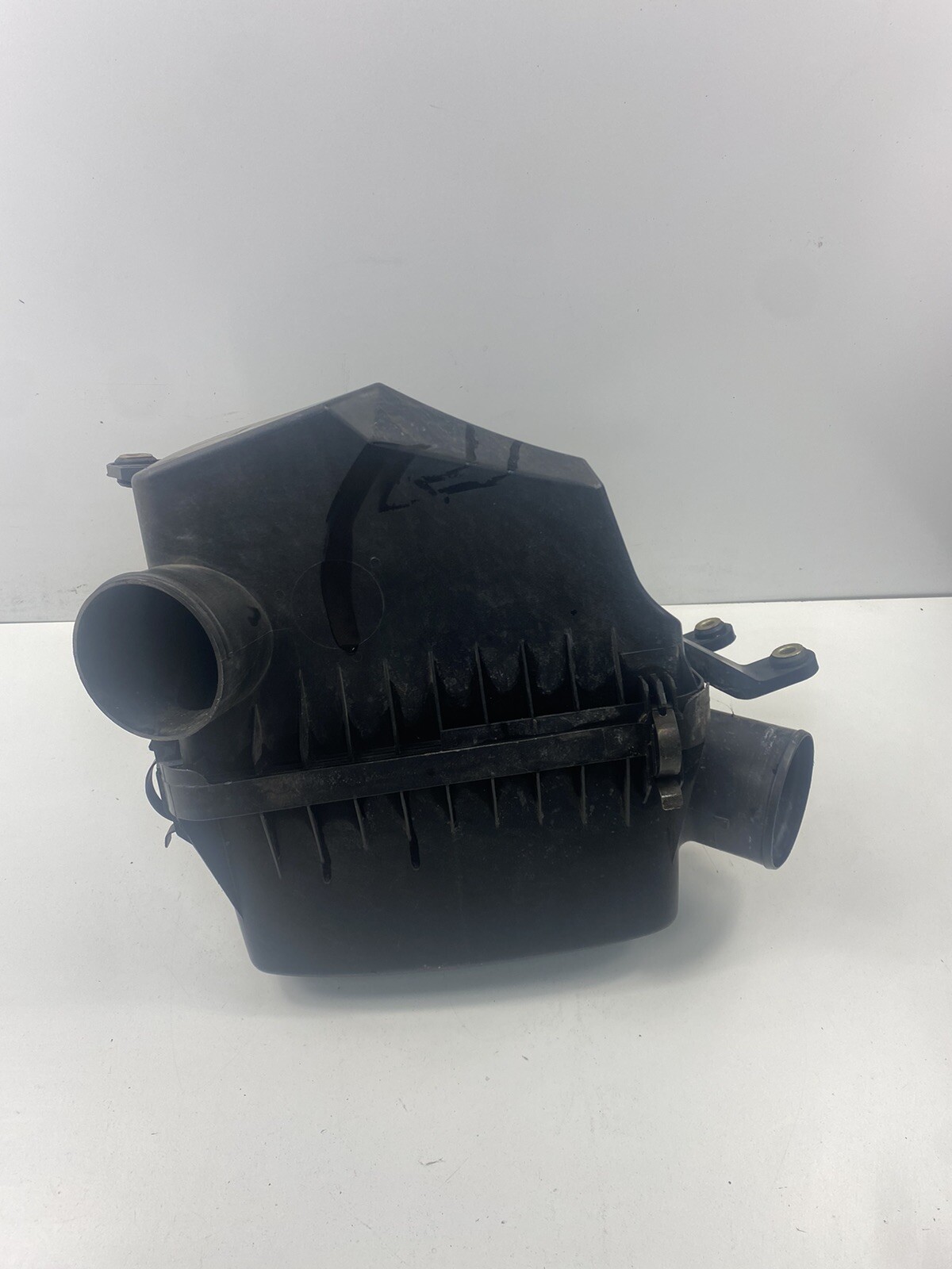 Ford Falcon Fairmont Fairlane Territory BA BF SX SY 6 cylinder Air Box ...