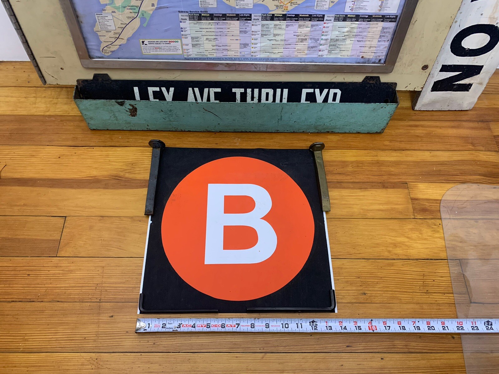R27/30 1984 NYC SUBWAY 14" ROLL SIGN B BROOKLYN BRIGHTON BEACH ...