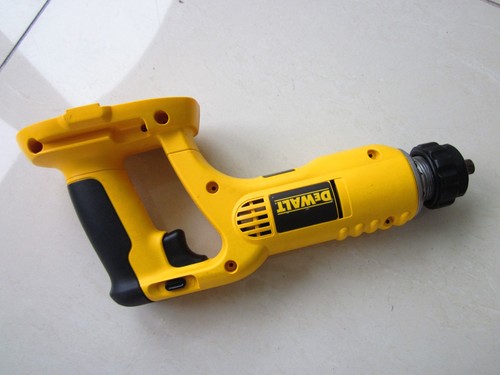 DeWalt DC530 18volt Concrete Pencil Vibrator machine only | eBay
