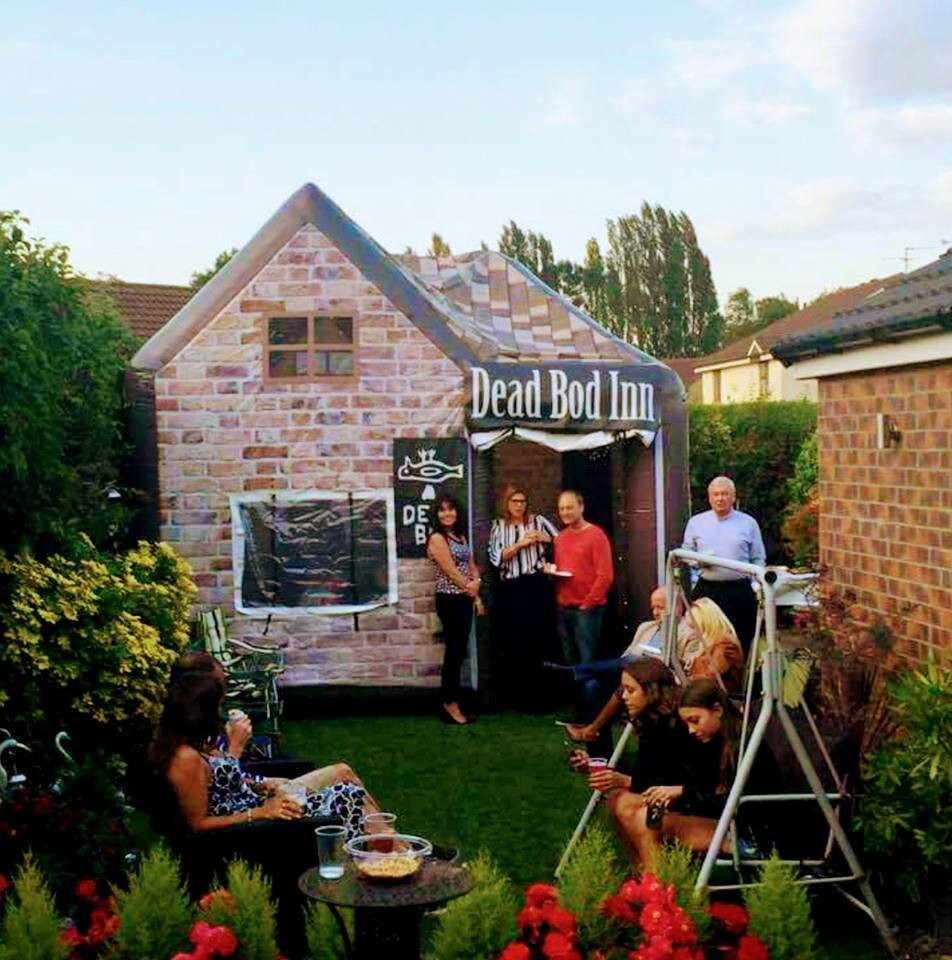 inflatable pub - the Pub, pop up pub, blow up bar, inflatable bar, pop ...