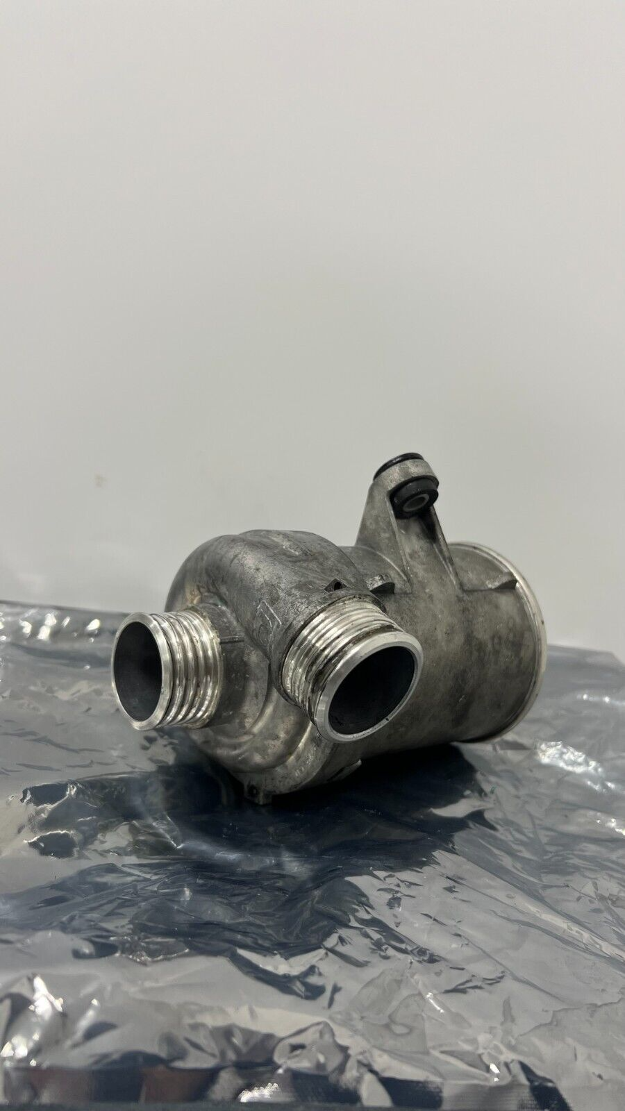 BMW Engine Water Pump - PIERBURG - 7.02851.20.0, 11517586925 - USED OEM ...