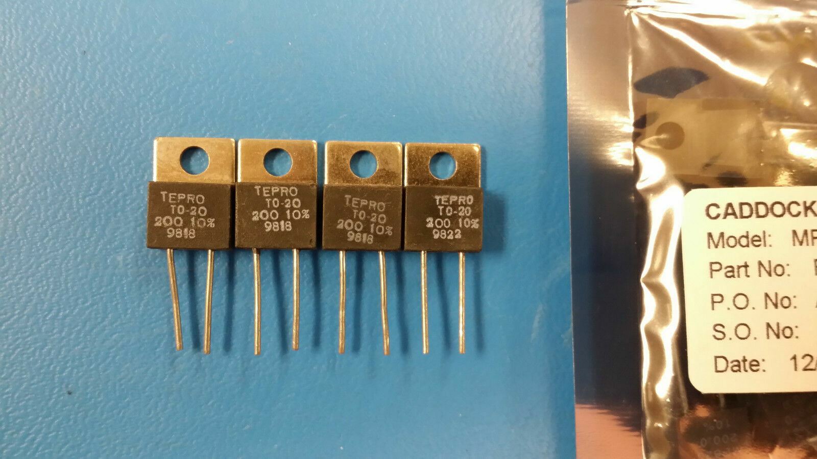 (25 PCS)MP820-200-10% Res Thick Film 200 Ohms Pwr-Rtg 20 W Tol 10% ...