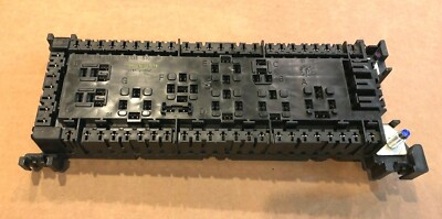 2016 MERCEDES GL350 GL450 GL550 GL63 GLE350 GLE63 FUSE RELAY ...