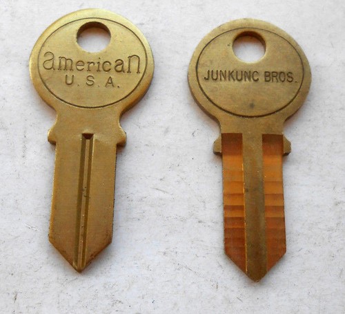 (1) VINTAGE Original AMERICAN Padlock Key Blank AM1 Locksmith Key | eBay
