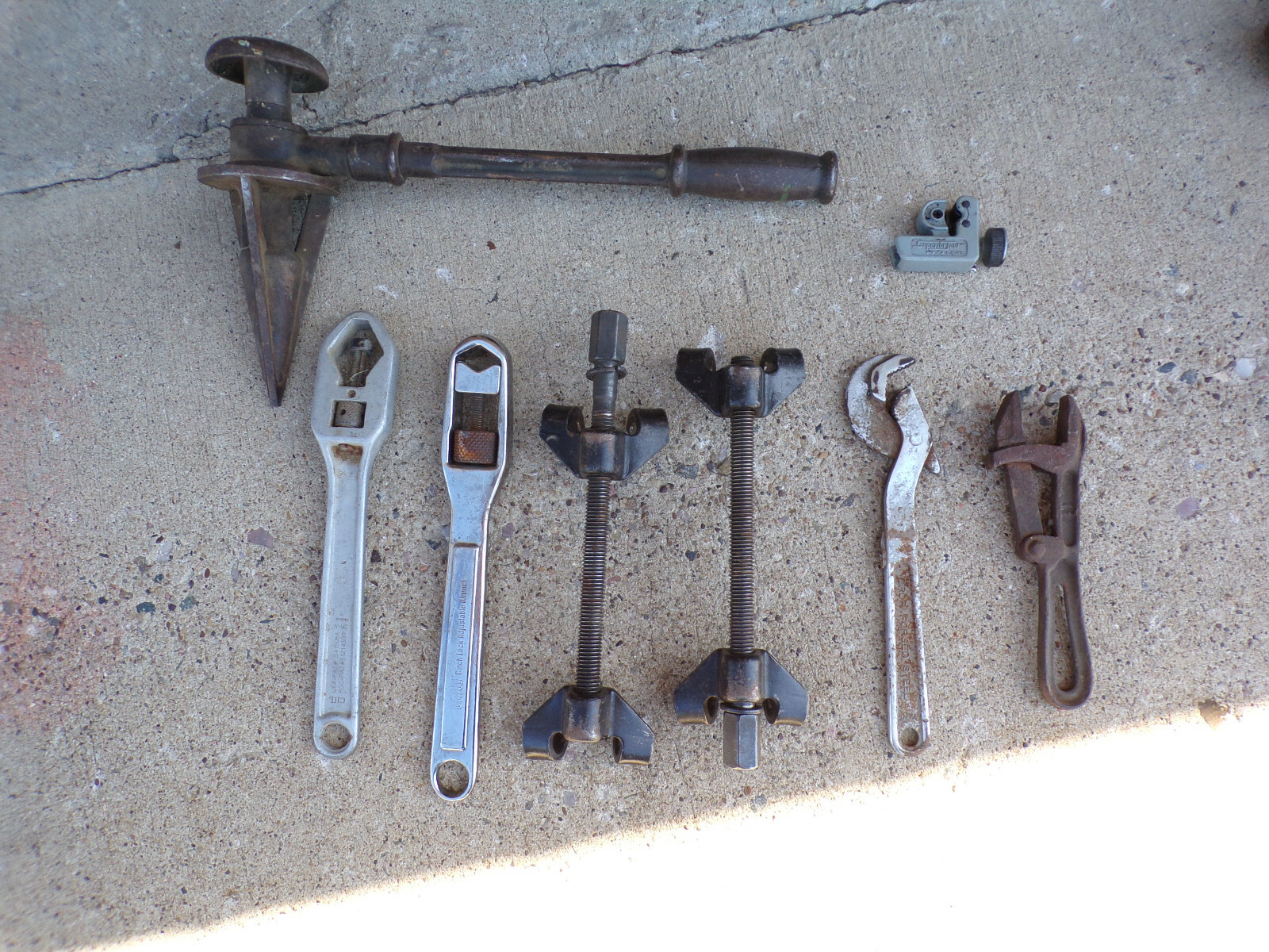 Lot of 8 Specialized Hand Tools Reamer Spring Compressor Cinch Lock ...