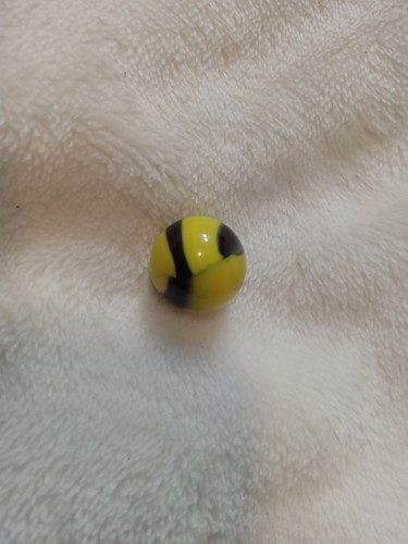 Vintage Marbles (4)2 *Large Cat Eyes & 2 Peltier Bumblebee. *nice ...