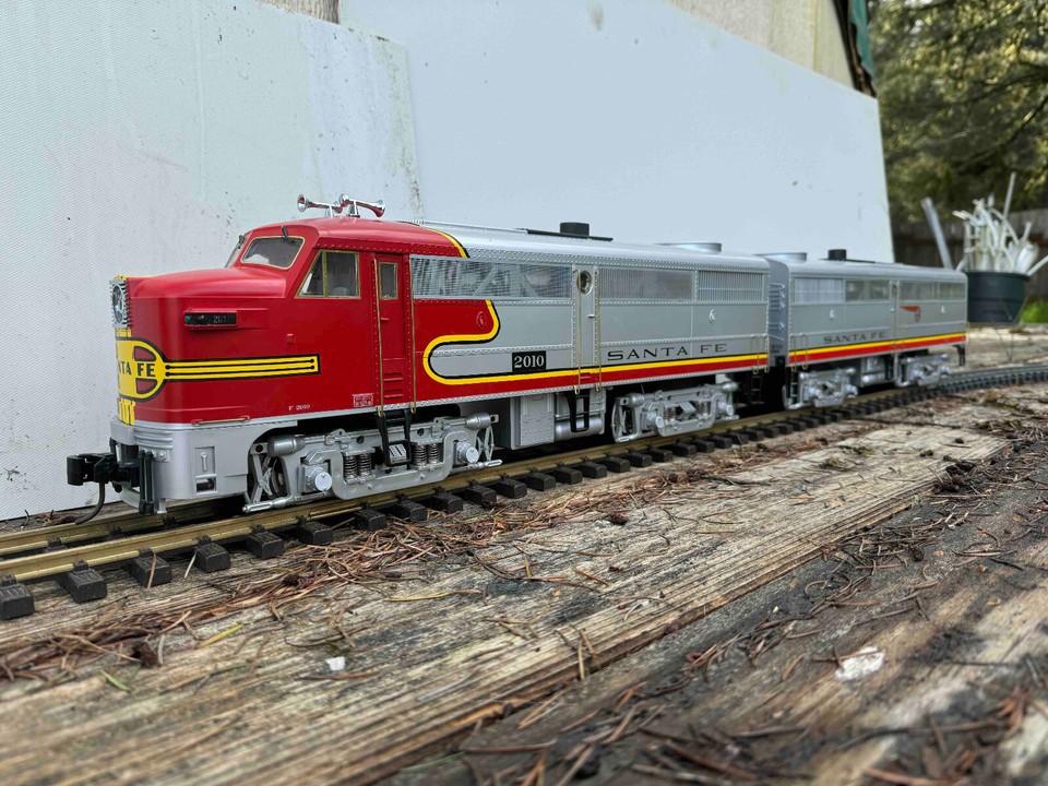 Aristocraft g scale diesel FA-1 & FB-1 Santa Fe 2010 & 2060 | eBay