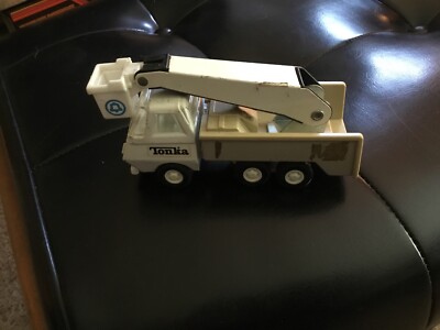 VINTAGE TONKA BELL TELEPHONE BUCKET TRUCK | eBay