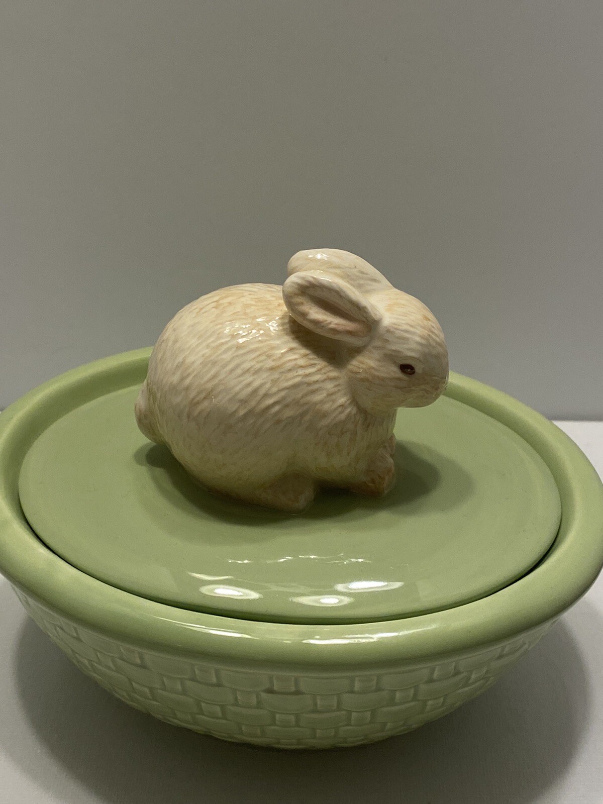 Hallmark Bunny Rabbit Ceramic Covered Candy Dish Green Easter Weaved ...