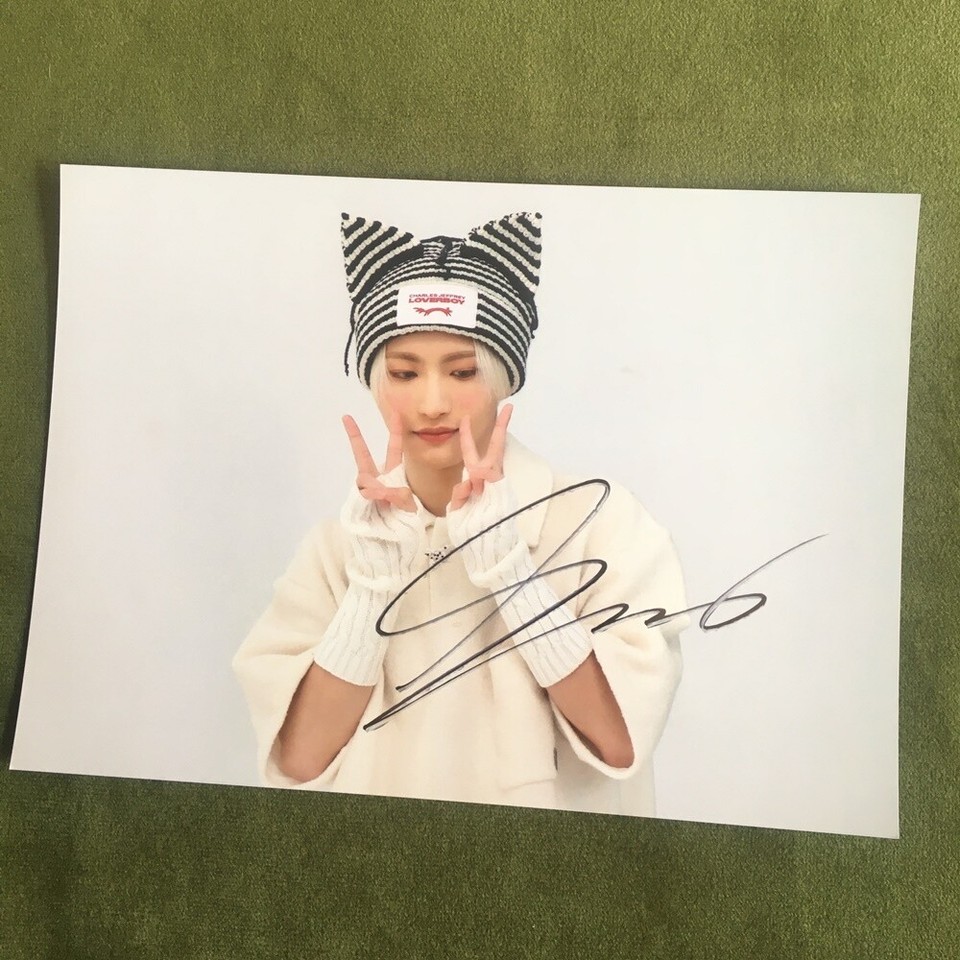 ATEEZ ateez Autographed Group Photo 5*7 K-POP Collection Gifts 2023A | eBay