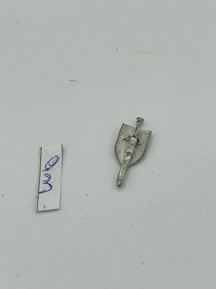 Shield Theodoric BRETONNIAN METAL BRETONIA WARHAMMER BITZ pieces | eBay