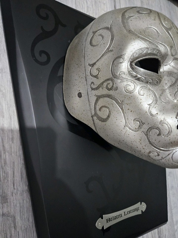 The Noble Collection Harry Potter Bellatrix Lestrange Mask and Display ...