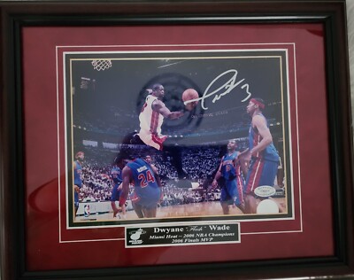 06 Dwyane Wade Framed Autograph COA Eastern Conference Championship ...