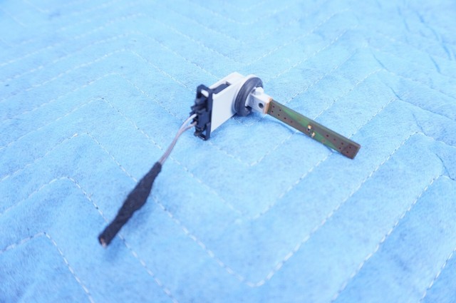 MERCEDES Ml320 W163 Heater Temperature Sensor OEM 1638300272 M4 for ...