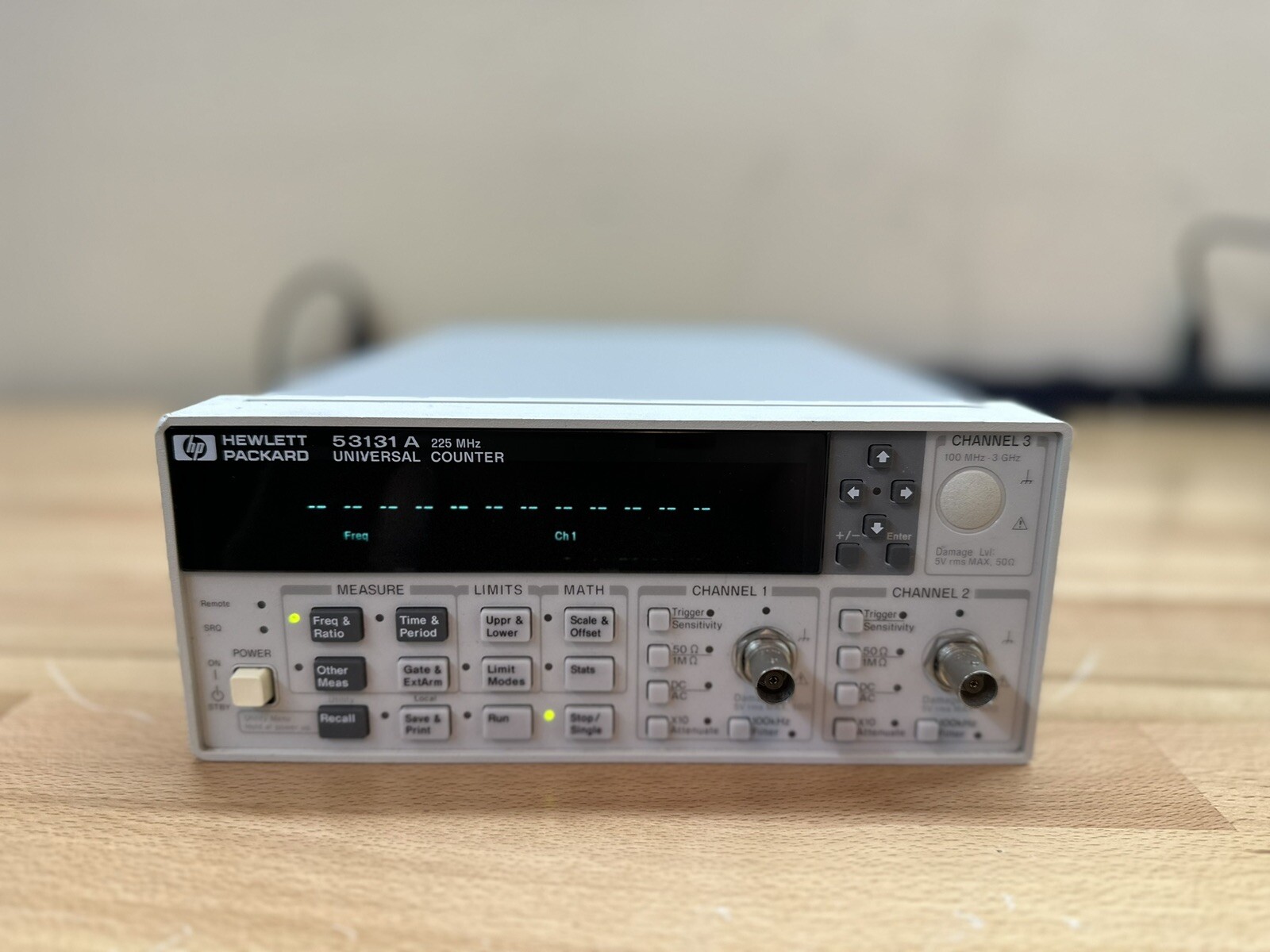 Hewlett Packard HP 53131A Universal Counter 225 MHz | eBay